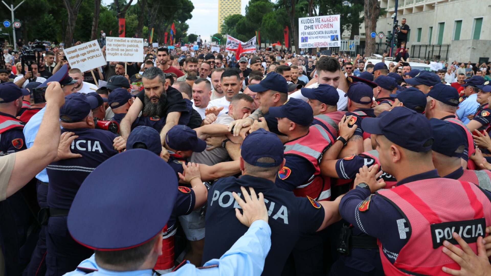 Albanians demand resignation of PM as thousands protest against Kushner ...