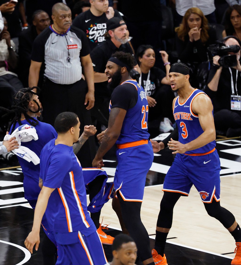 Knicks take commanding NBA Finals lead over Spurs after they scrape ...