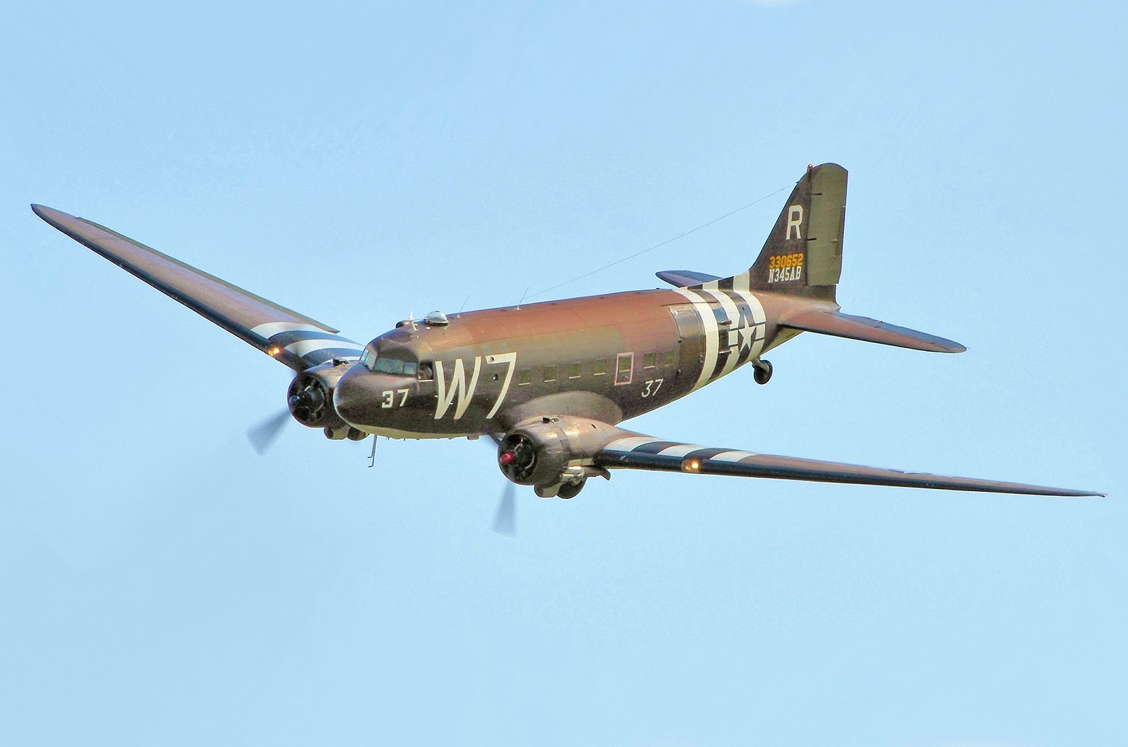 10 aircraft made great by a new engine