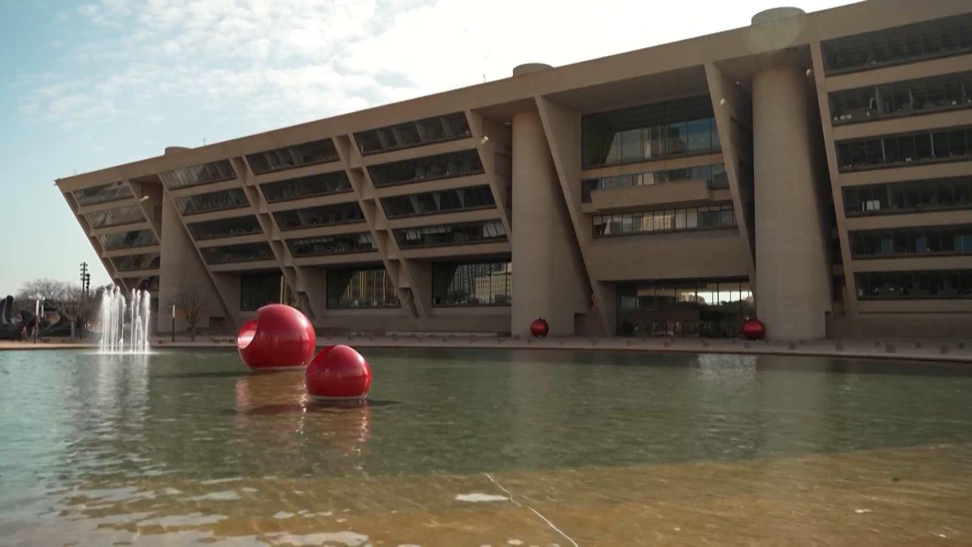 Will City Hall be repaired or replaced? Council members will decide ...