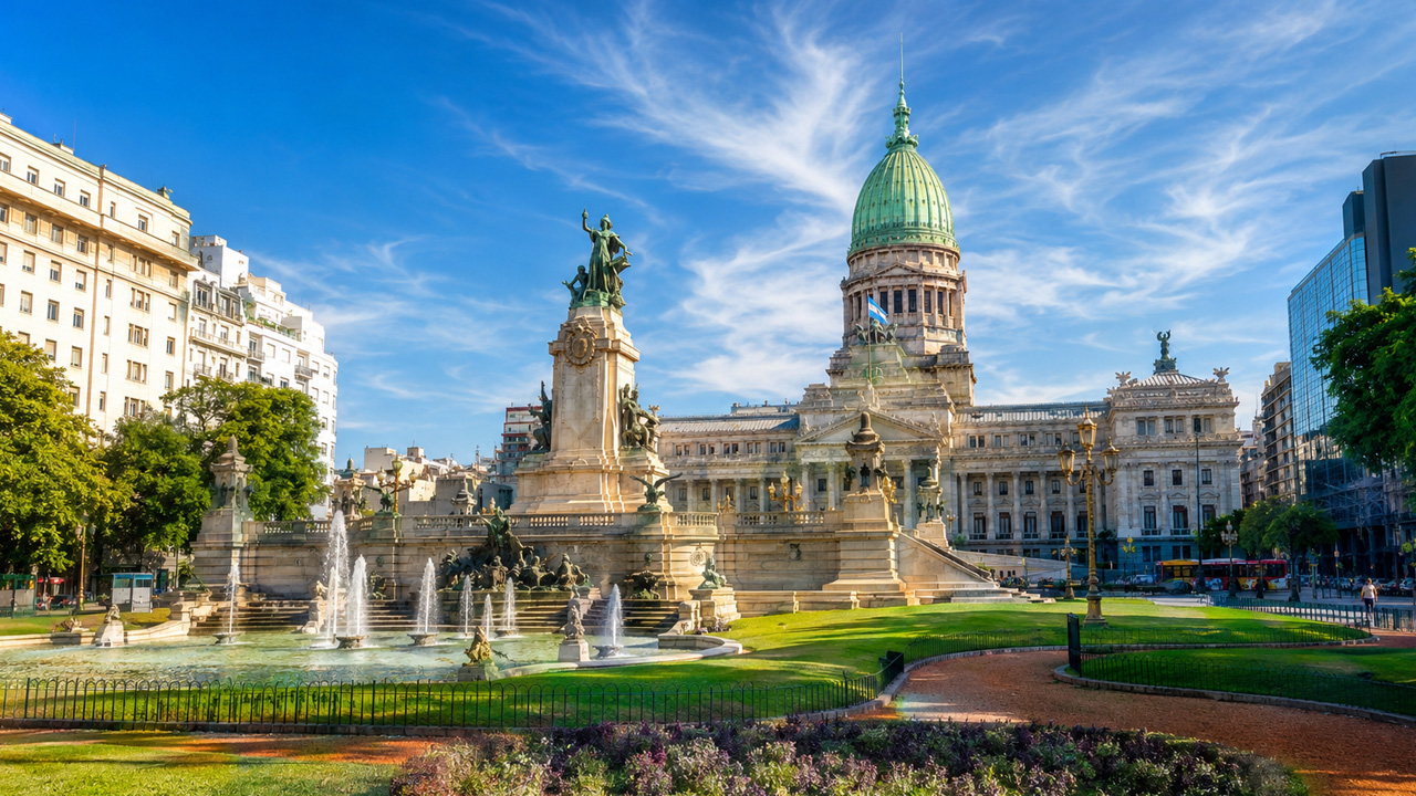 Uitzicht op Plaza in Buenos Aires vol geschiedenis