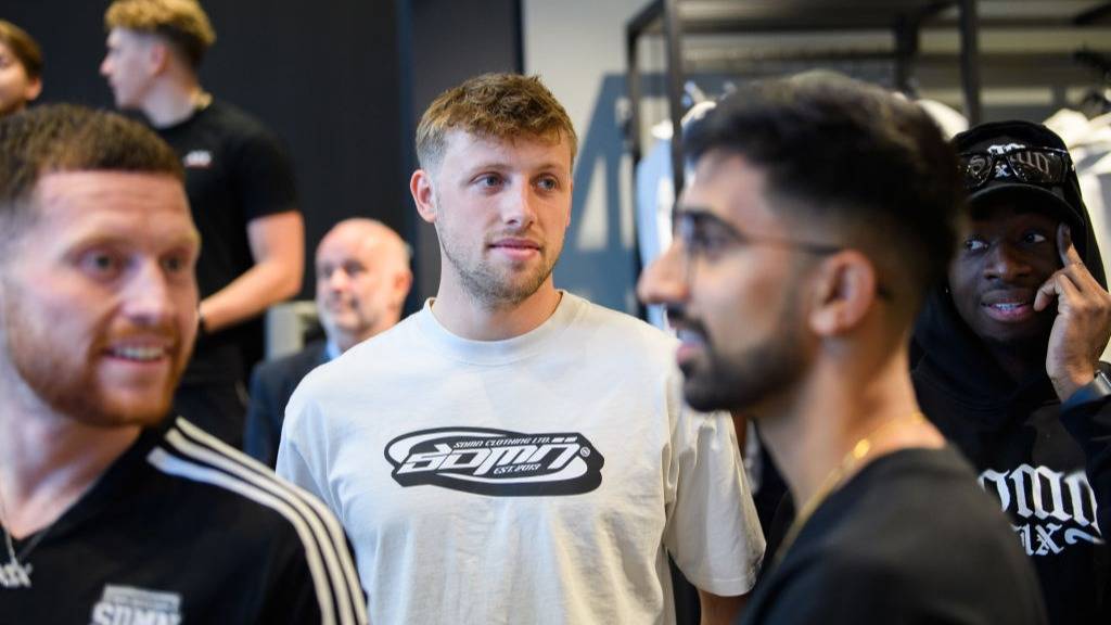 Sidemen member Harry has 'generational' response to KSI leaving group