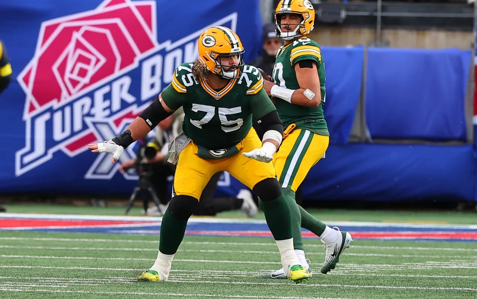 Packers add veterans, lock in core with extensions push