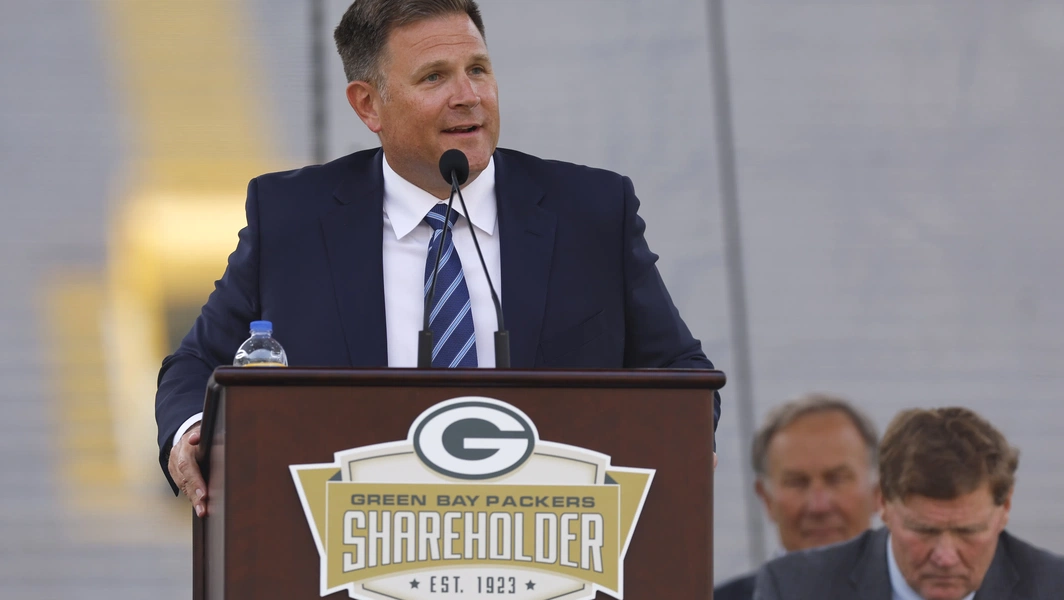 Packers add veterans, lock in core with extensions push