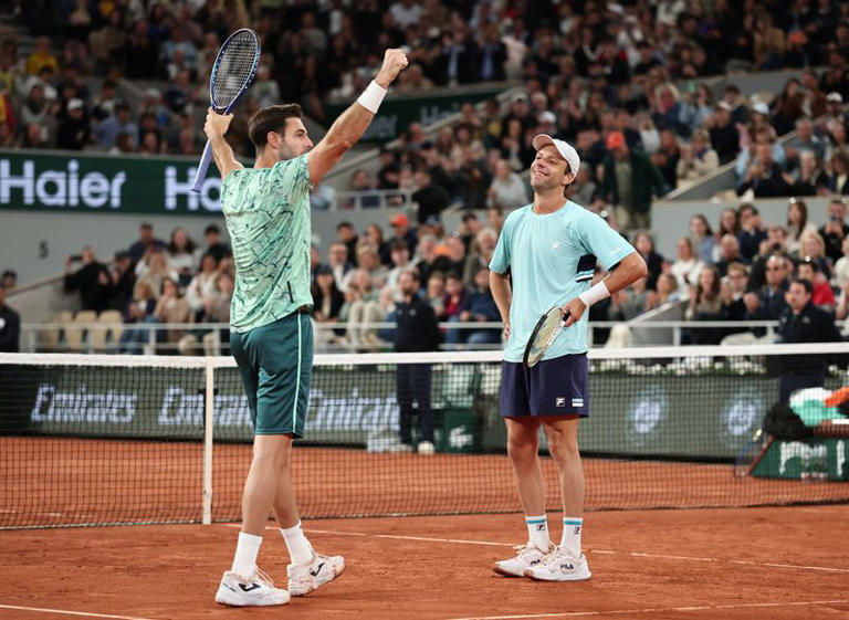 Tennis - Granollers and Zeballos retain French Open men's doubles title