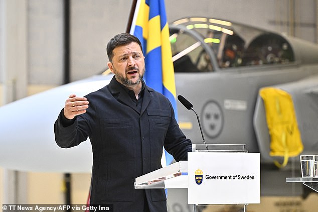 Ukraine launches drone blitz on St Petersburg after Putin snubs ...