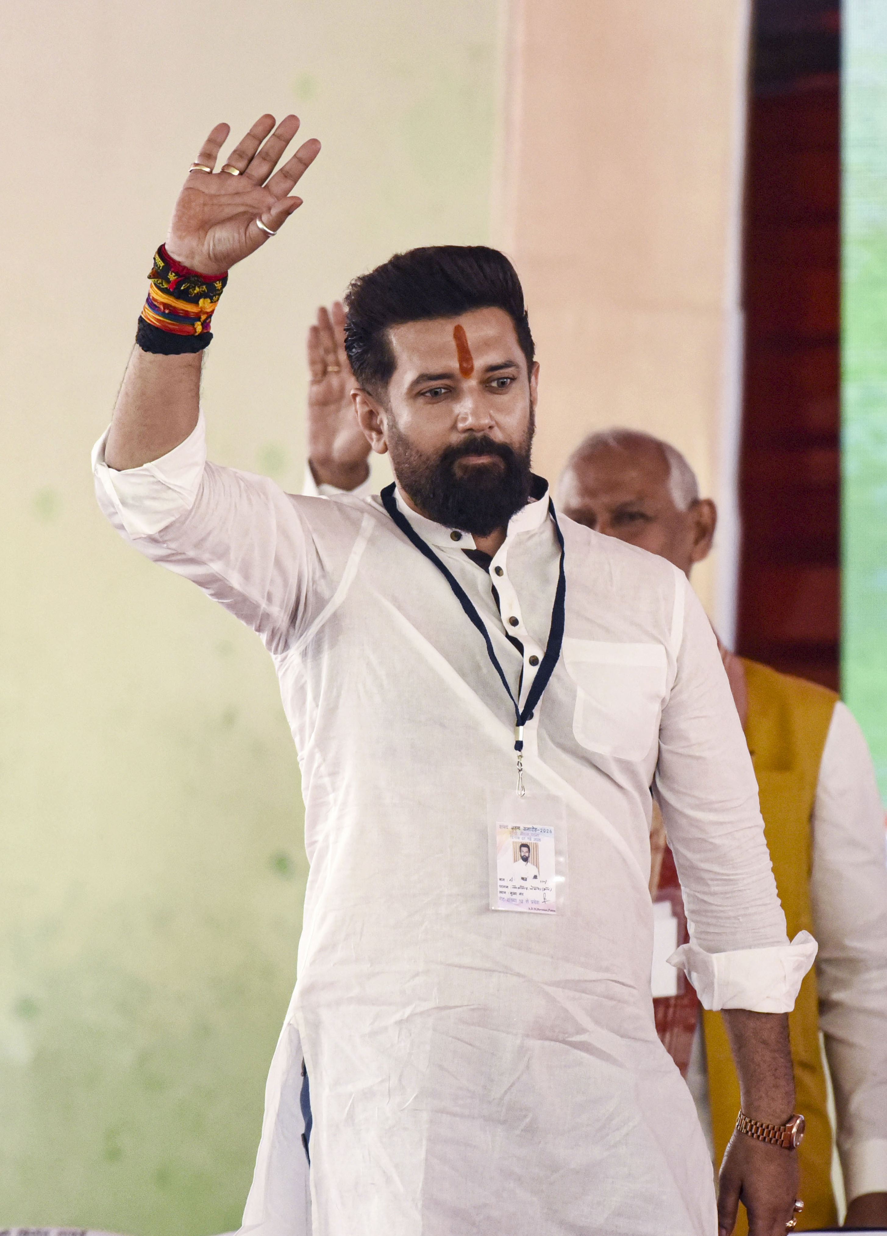 Chirag names old loyalist Ashraf Ansari as LJPRV candidate for Bihar ...