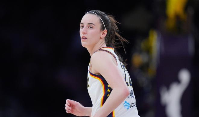 Caitlin Clark's rude gesture toward Tyasha Harris outrages fans ...