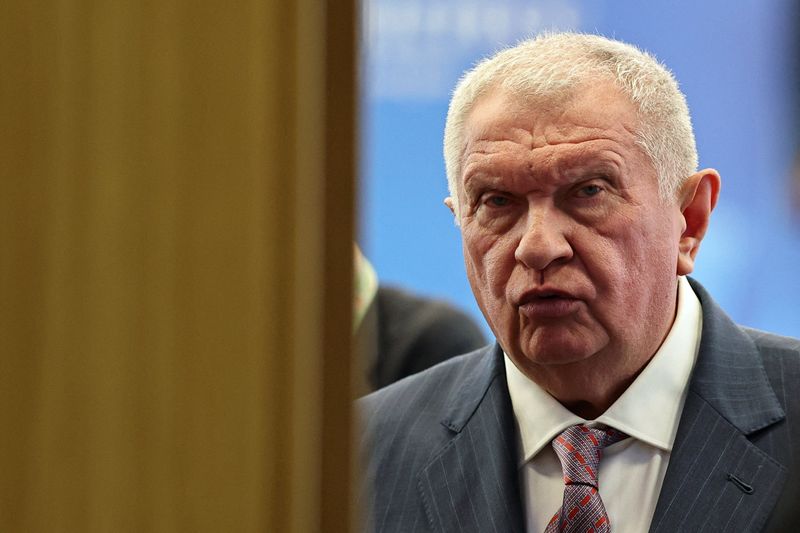 Russia's Sechin says US companies benefit from Strait of Hormuz closure