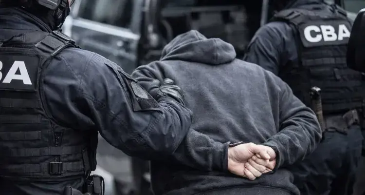 Korupcja w Trójmieście. Funkcjonariusze CBA zatrzymali gdańskiego urzędnika