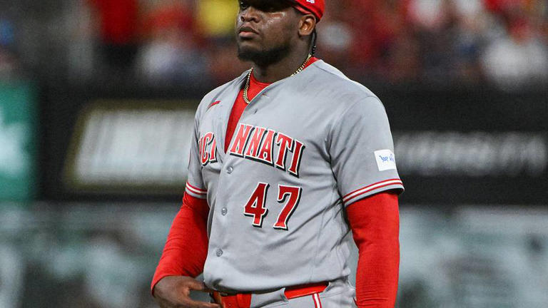 Cincinnati Reds bullpen is having historically bad season