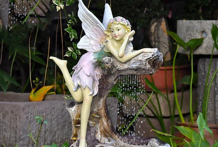 Backyard feeling bland? Try these relaxing water feature ideas