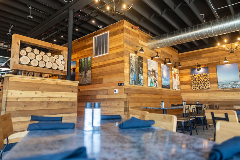 The popular perch and dill pickle pizza you can only get Bay City’s new ...