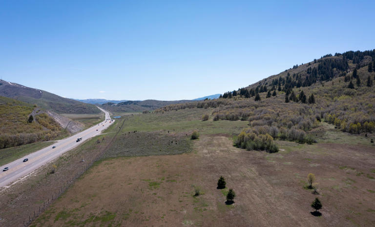 There’s a canyon-sized gap in Utah’s public transit connections. Here’s ...