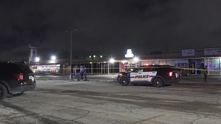 Man dies after being found with gunshot wound in northwest San Antonio ...