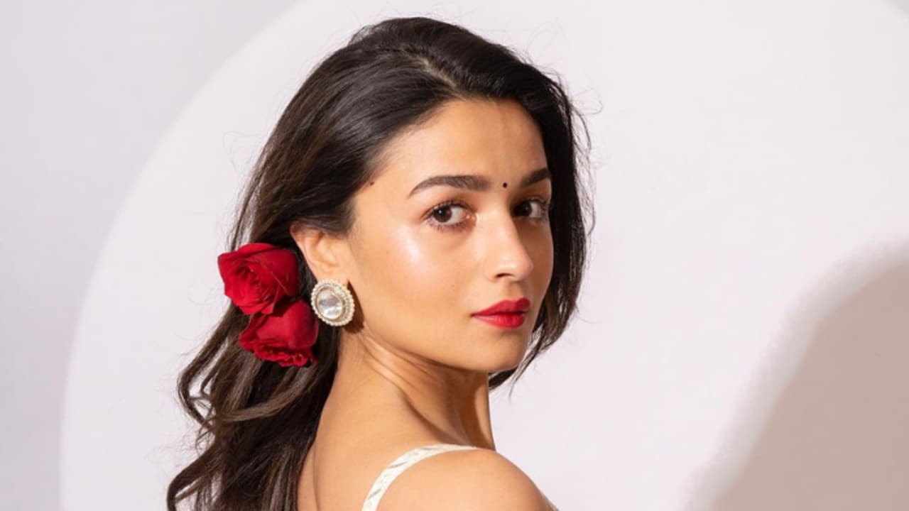 Steal Alia Bhatt's 5 skincare secrets for naturally glowing skin