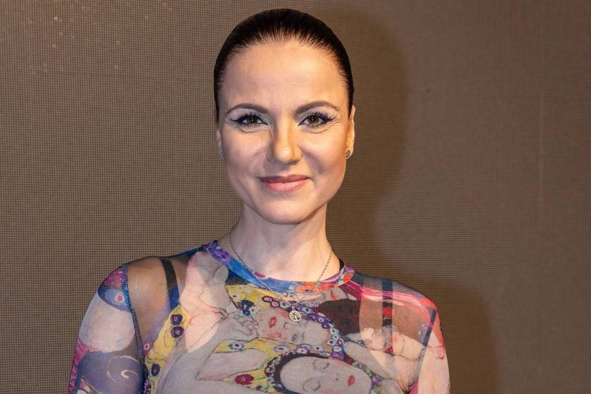 Péter Szabó Szilvia 9 éves lánya rengeteget nőtt: Emma dús barna ...