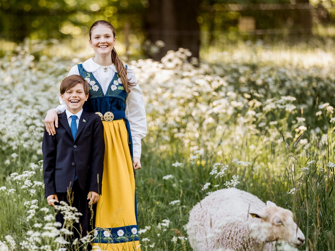 Princess Estelle and Prince Oscar: New pictures for National Day