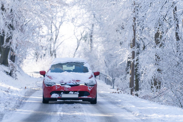 Heavy snow, frost warning issued as up to 12 inches to hit Alaska