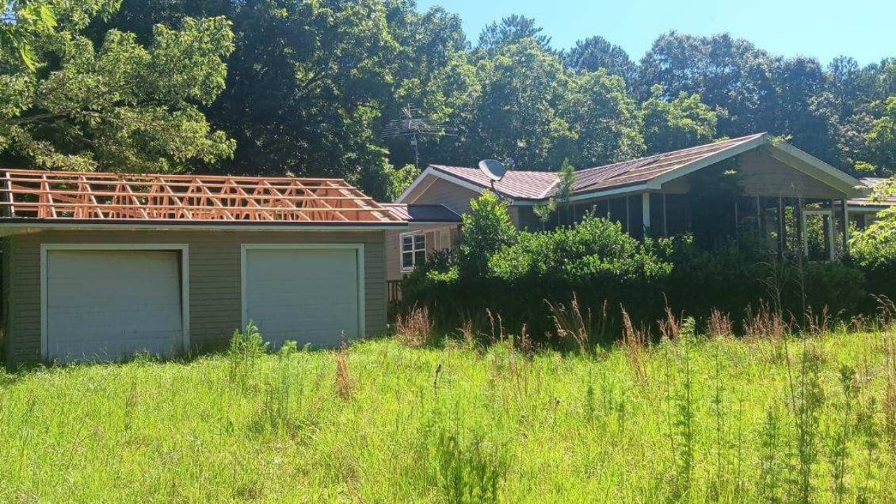 Sheriff’s deputies solve unusual case after entire roof stolen from home