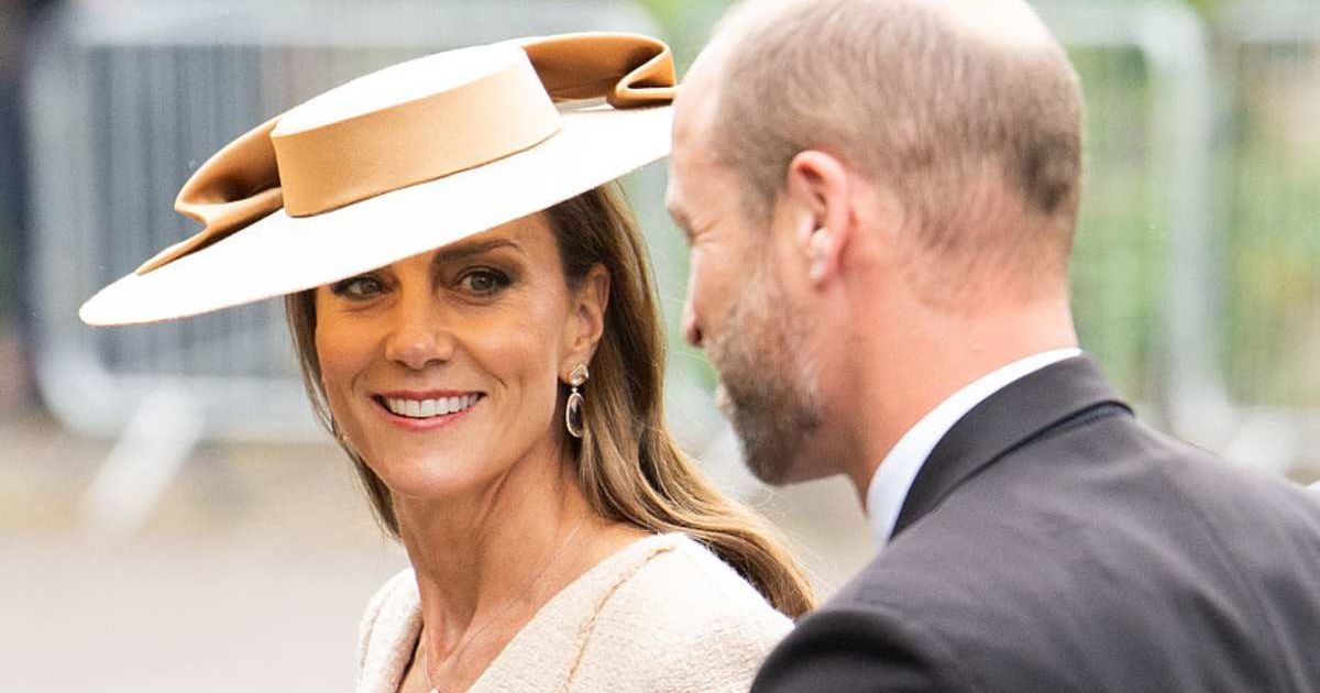 Prince William becomes Kate Middleton’s knight-in-shining armor in ...