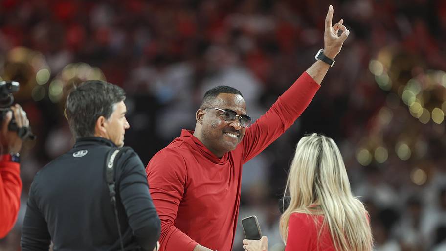 Where Andre Ware ranks among all-time best QBs in Houston history