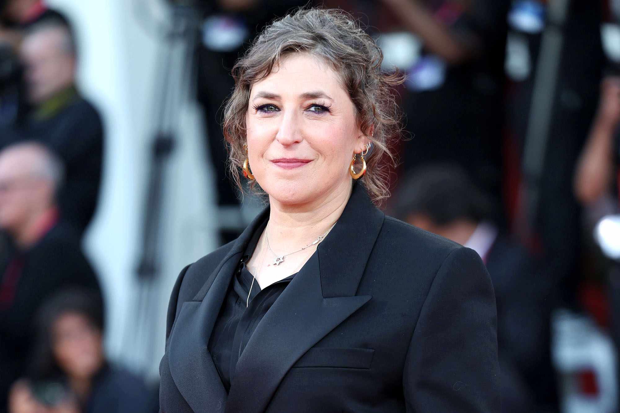 Mayim Bialik says she had 'nightmare' symptoms after GLP-1 injection ...