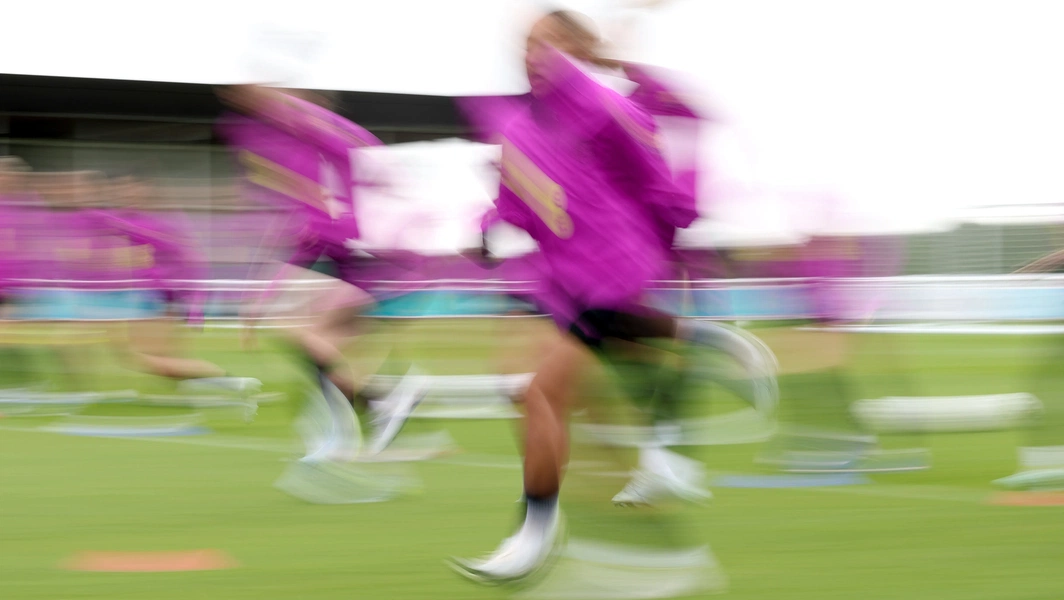Warm up smarter with dynamic stretching tips