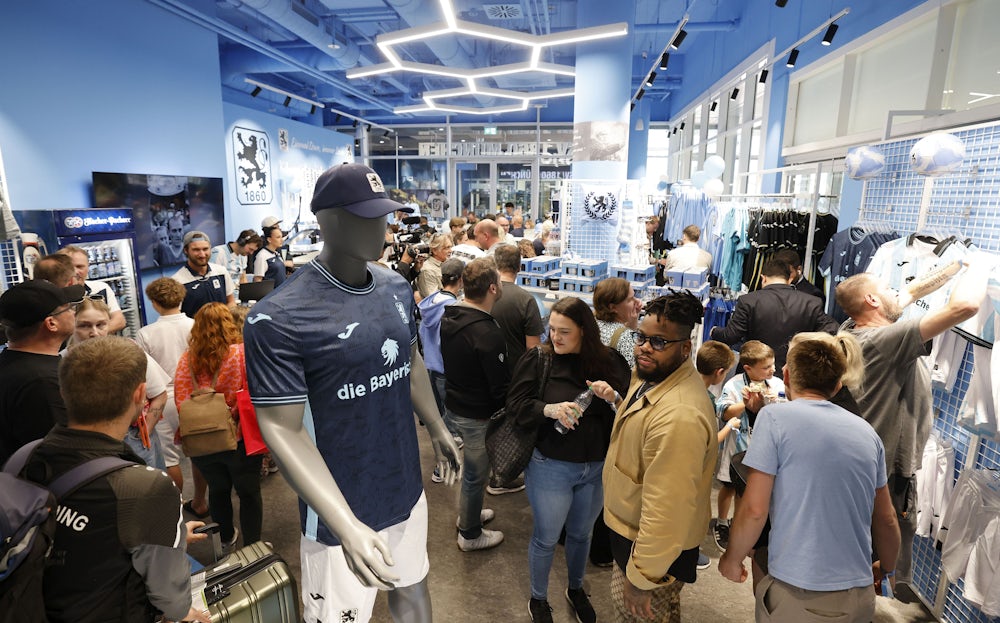 TSV 1860 München: Trotz Krise: Die Sechziger haben jetzt einen Fanshop ...