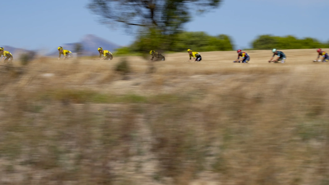 UCI bans front jersey pockets and limits bike computer size