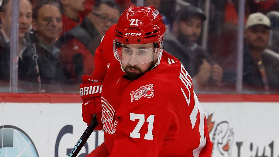 Dylan Larkin makes sense for Islanders except in this situation