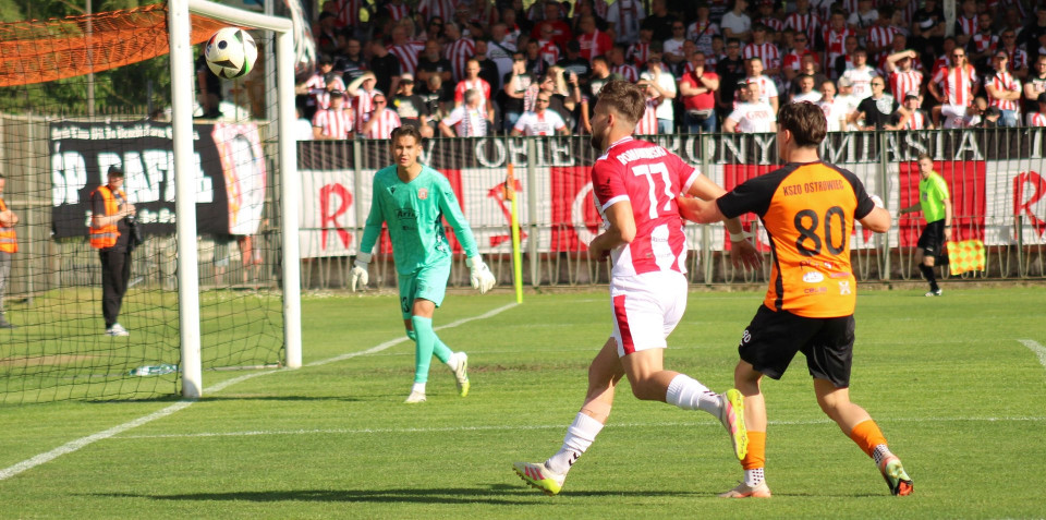 KSZO 1929 Ostrowiec - Resovia Rzeszów 0:1 w pierwszym meczu finałowym ...