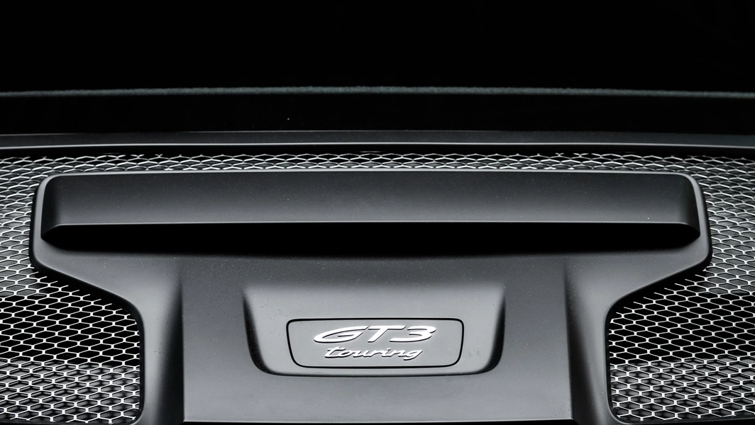 Porsche unveils Moldovan-inspired one-off 911 GT3 interior