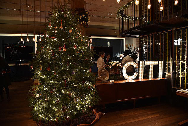 Foodies mourn as celebrity chef announces closure of flagship NYC ...
