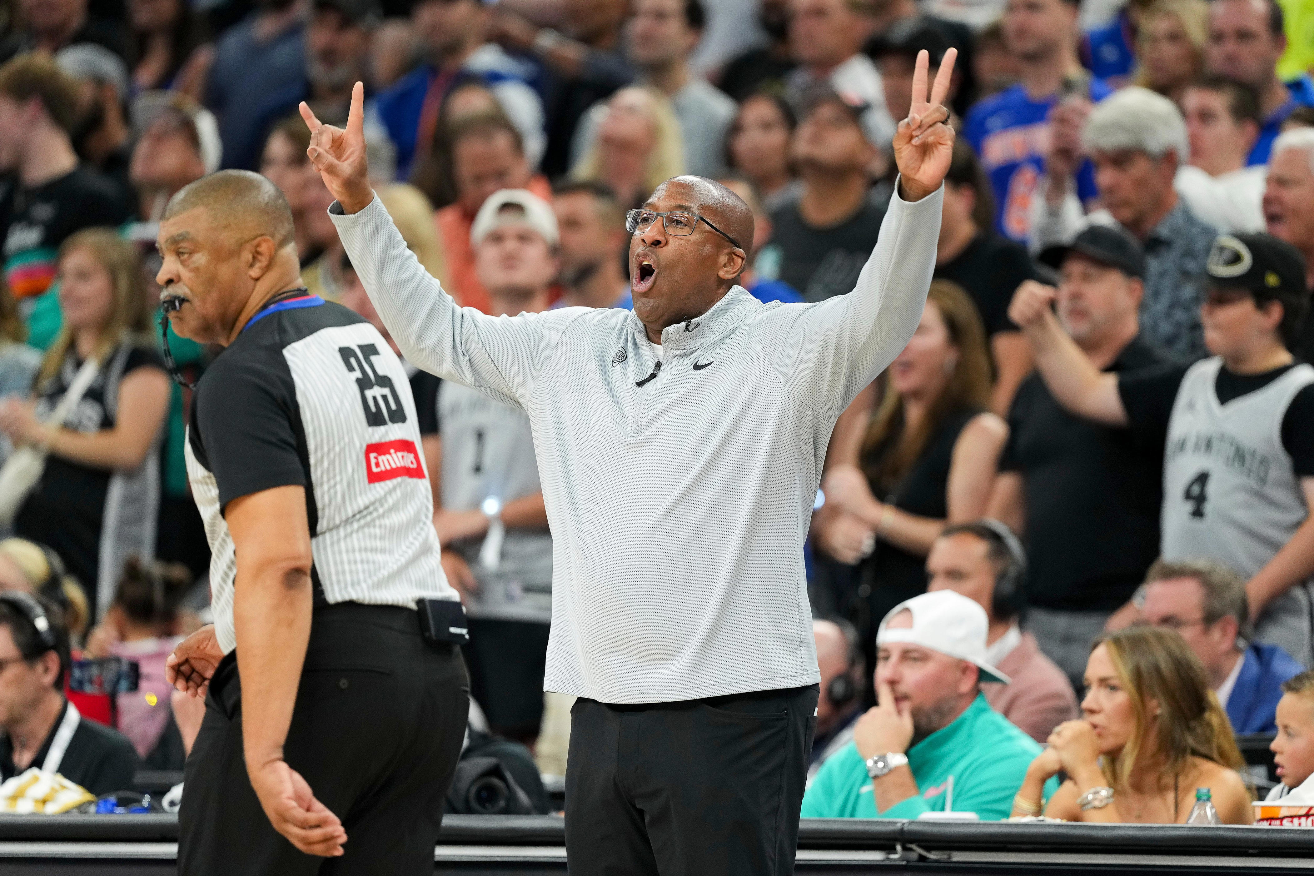 How Arizona helped steer Knicks coach Mike Brown's basketball future