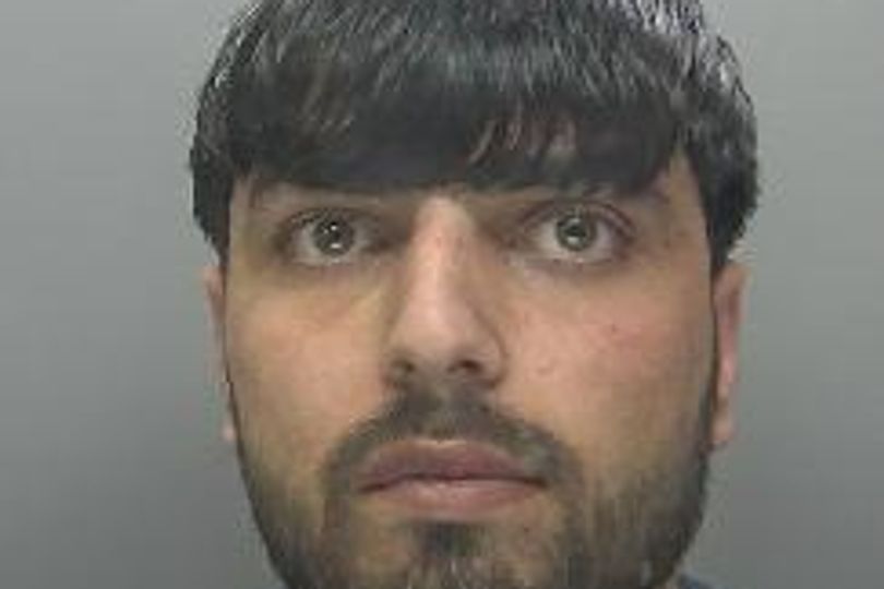'Dangerous' motorist caught on camera as he drove Vauxhall Astra at ...