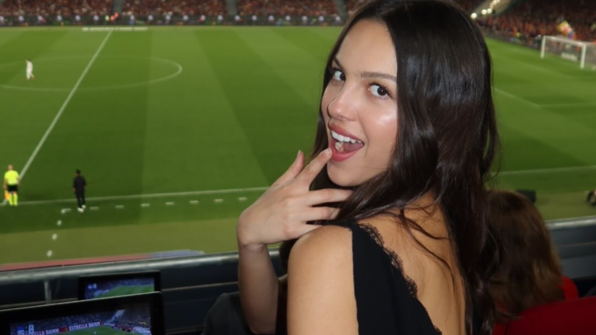 Singer Olivia Rodrigo causes a sensation in a lace outfit
