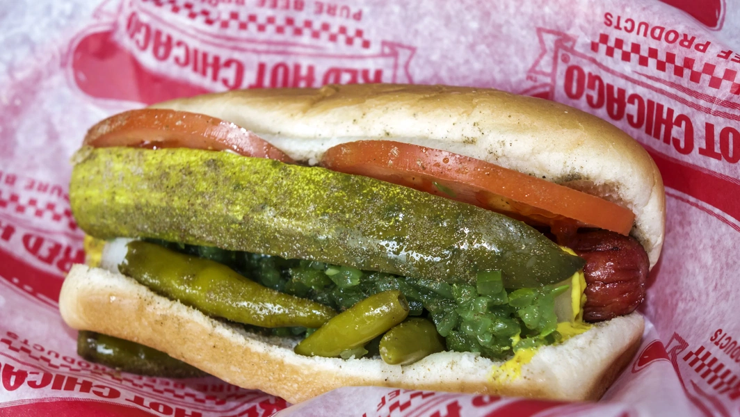 Dietitians say lean burgers beat hot dogs for heart health