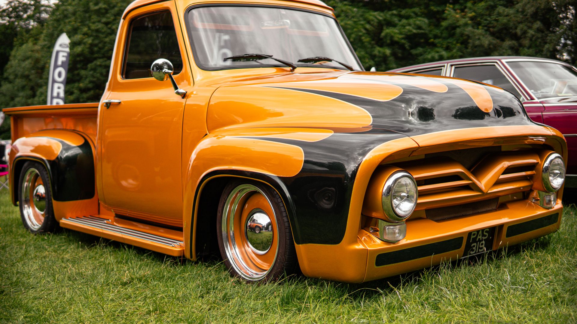 When famous people and unusual cars collide: The most surprising ...