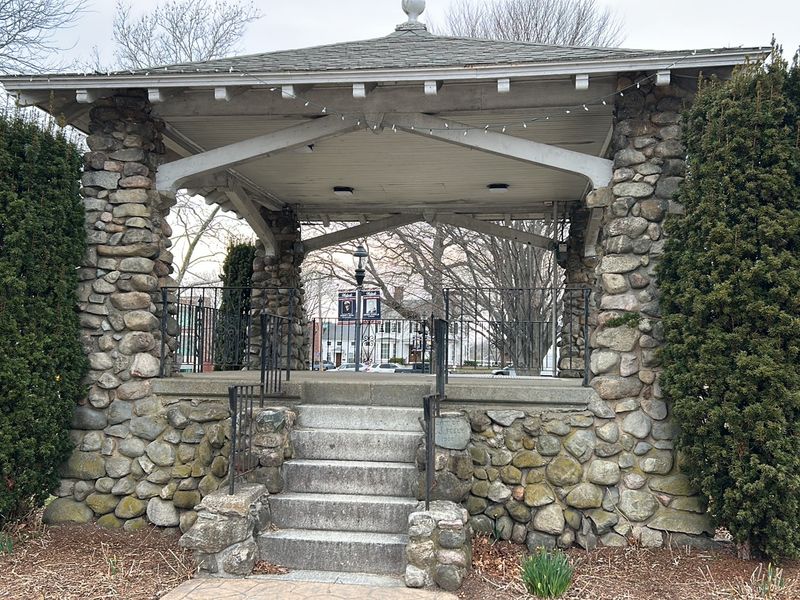 10 picture-perfect New Hampshire town commons guarding historic gazebos