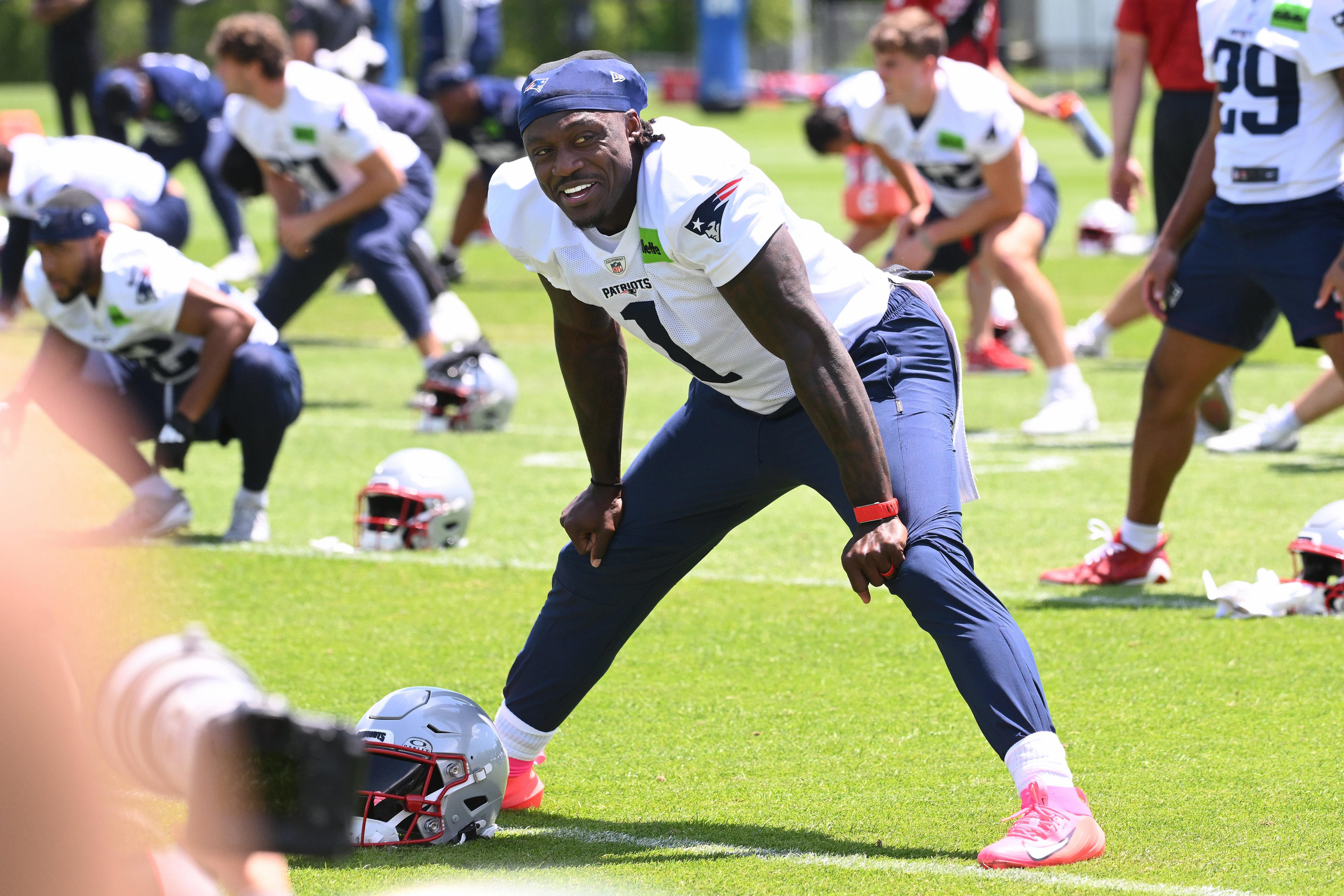 Patriots WR AJ Brown leads all NFL receivers in one key stat