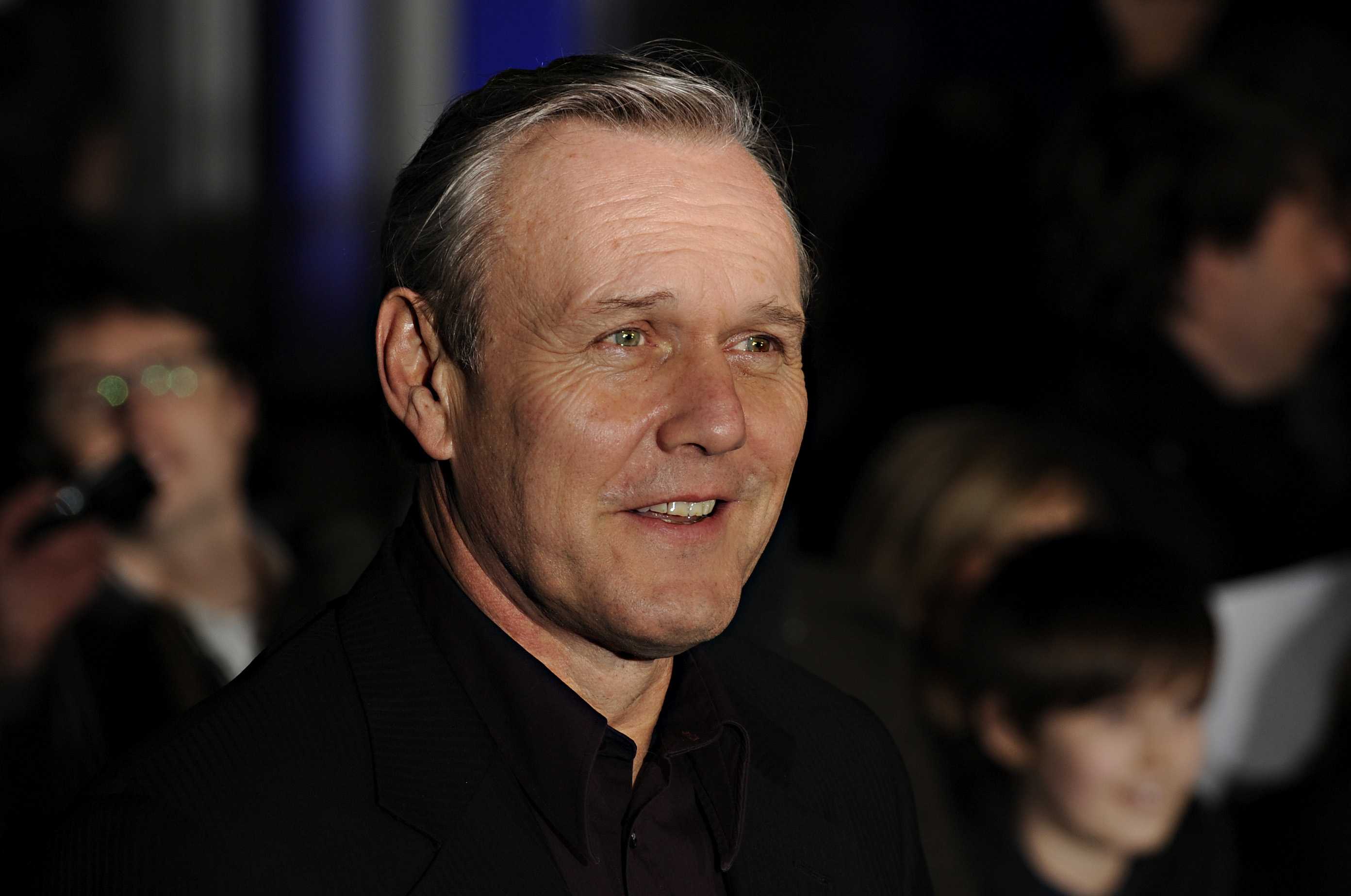 Co-stars react to the death of British actor Anthony Head