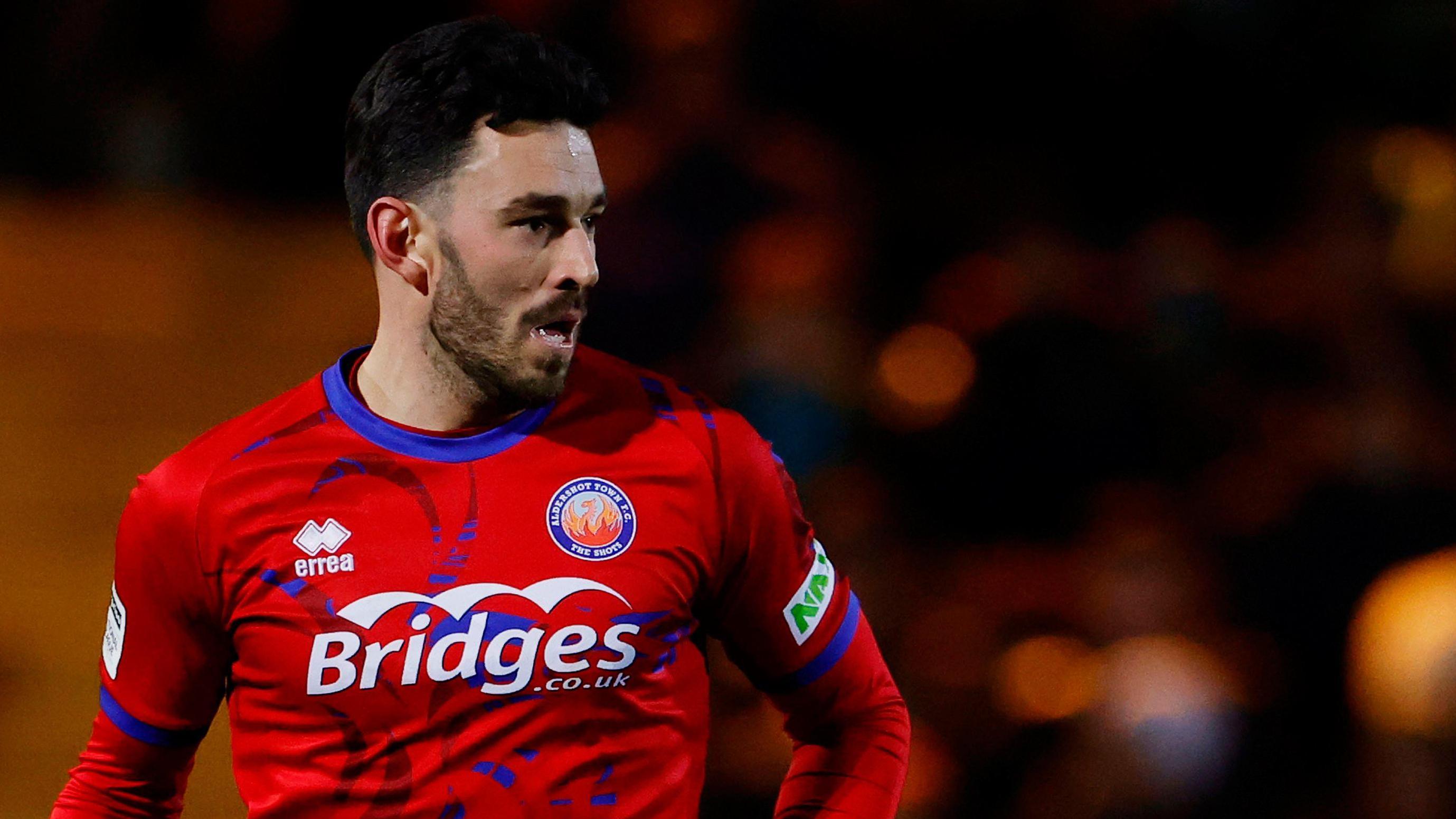 Sutton sign defender Nightingale from Aldershot
