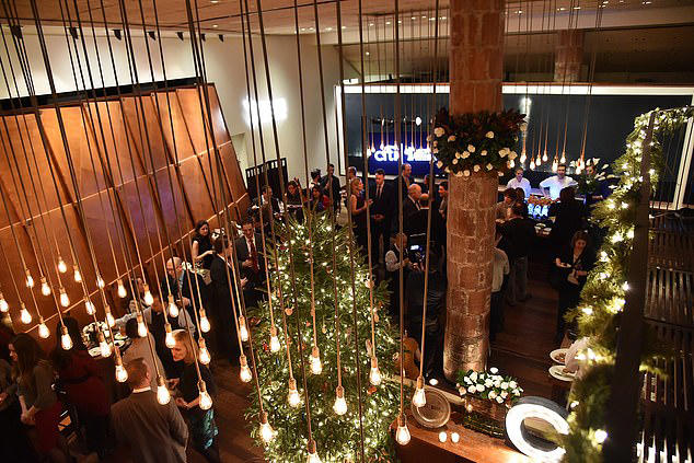 Foodies mourn as celebrity chef announces closure of flagship NYC ...