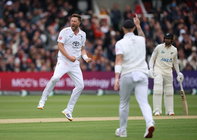 Cricket - Rain frustrates England victory quest at Lord's