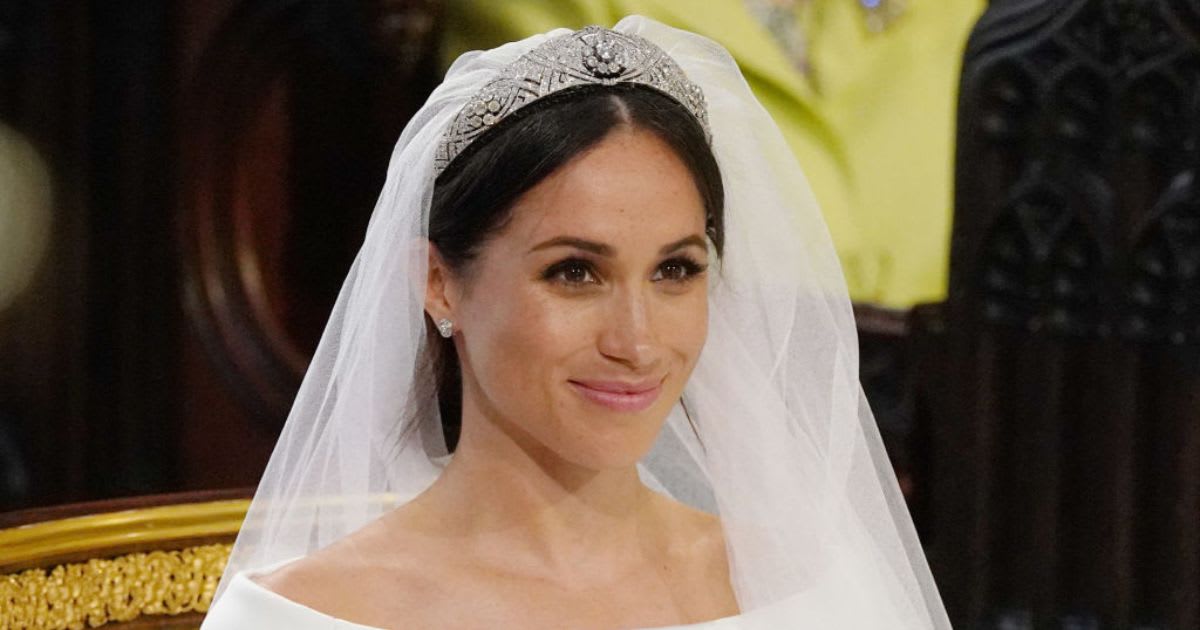New royal bride Harriet Sperling skips heirloom tiara for a more ...