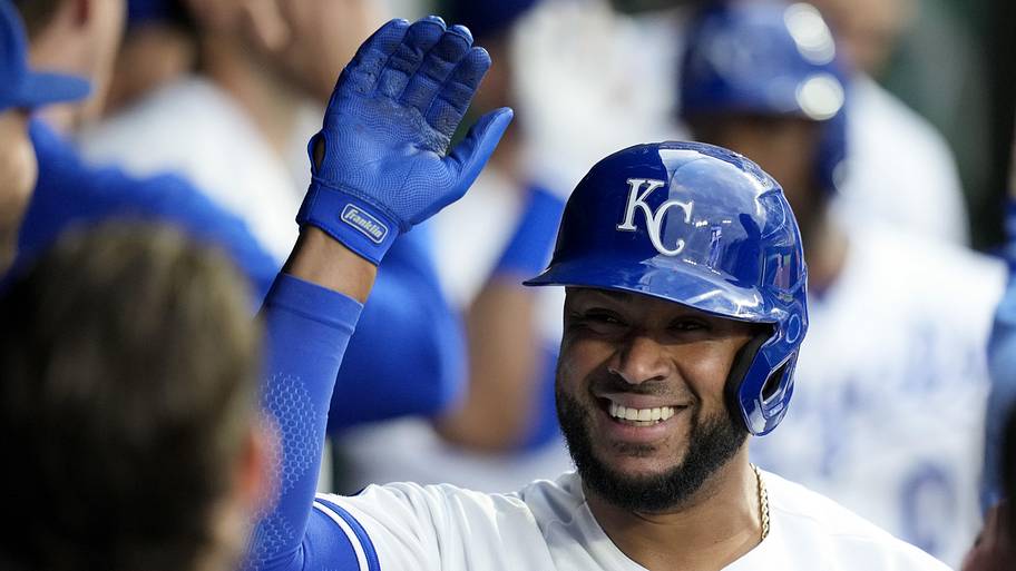 How signing Elias Diaz can give Rangers more roster flexibility