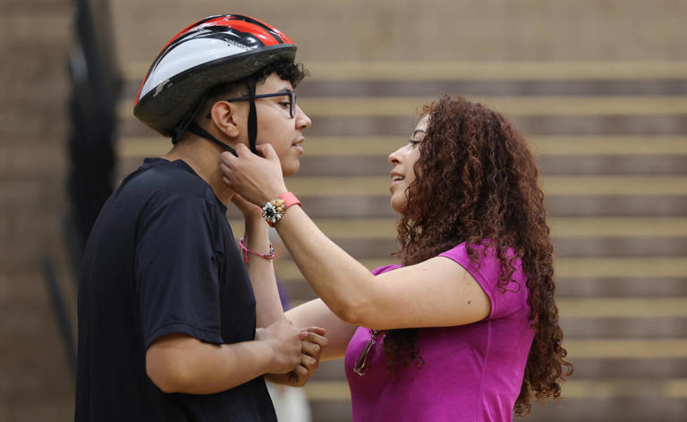 Las Vegas camp teaches people with disabilities to gain independence on ...