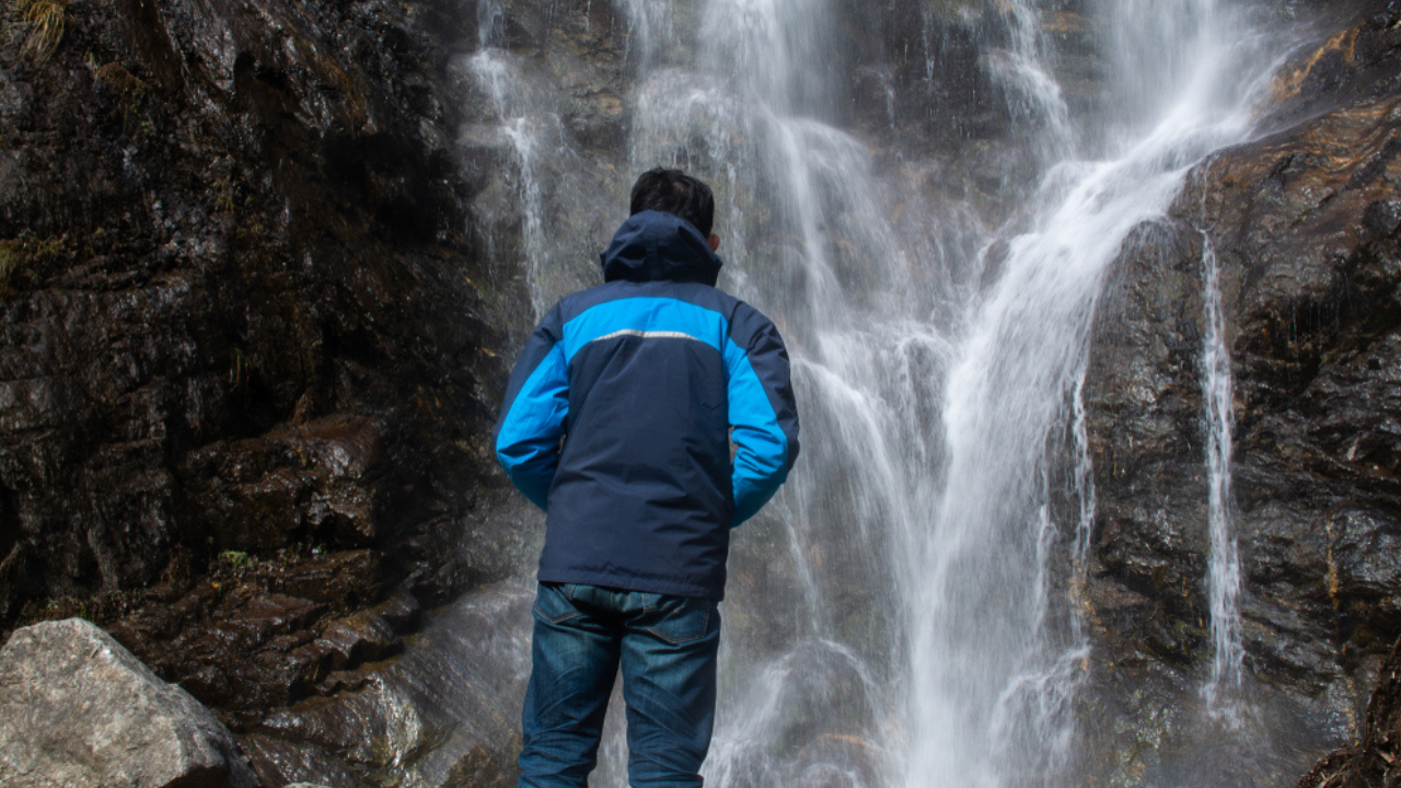 14 waterfall hikes that look their best in late spring