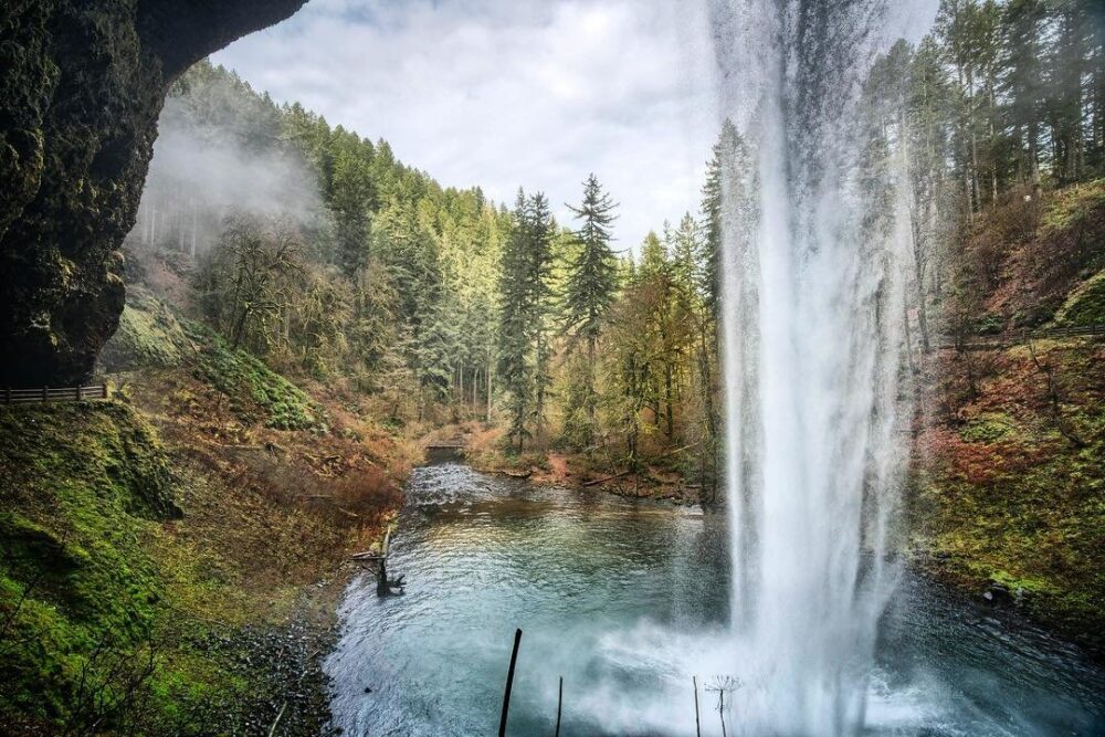 14 waterfall hikes that look their best in late spring